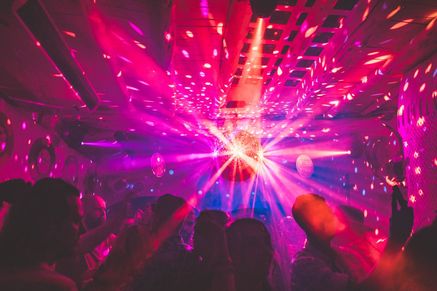 Contratar - Disc Jockeys - CABA y Zona Norte - Buenos Aires